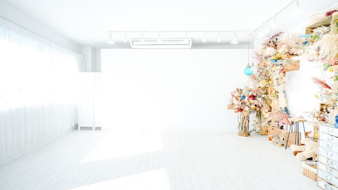 駅近・自然光が綺麗なちいさなフォトスタジオ撮影機材充実ですの写真1