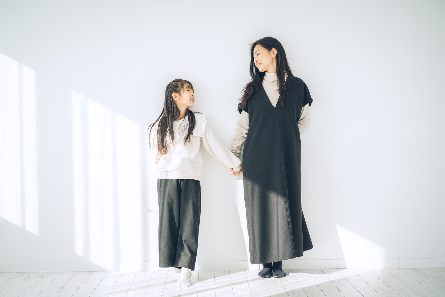 駅近・自然光が綺麗なちいさなフォトスタジオ撮影機材充実ですの写真8