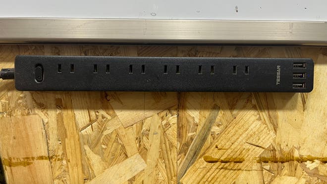 リニューアルオープン 麻布十番路面店 DIY 工具が自由に使えてギターの練習も出来る多目的スペースの写真24