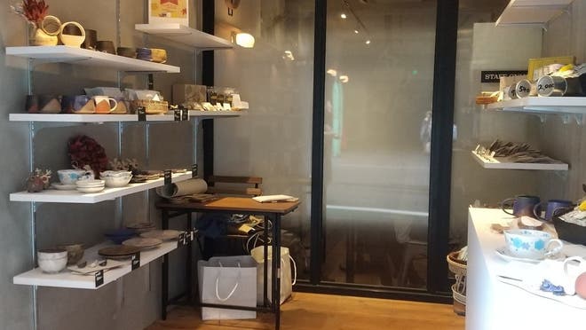 【飯田橋駅3分】展示会やポップアップストア、ワークショップ等に最適な「神楽坂」中心地で人気のカフェ併設の路面イベントスペースの写真16