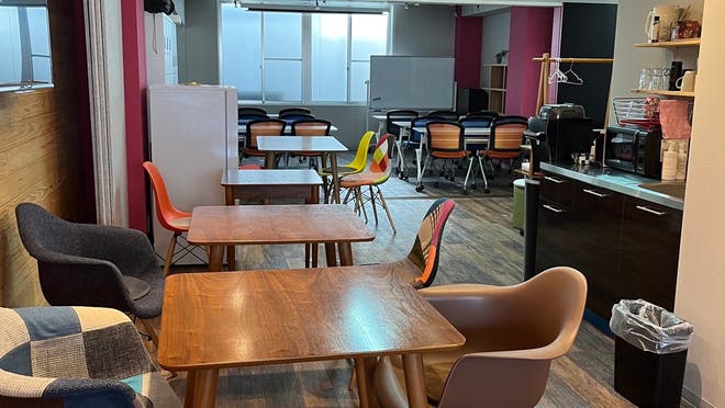 東岡崎駅から徒歩1分のコワーキングスペースの写真1