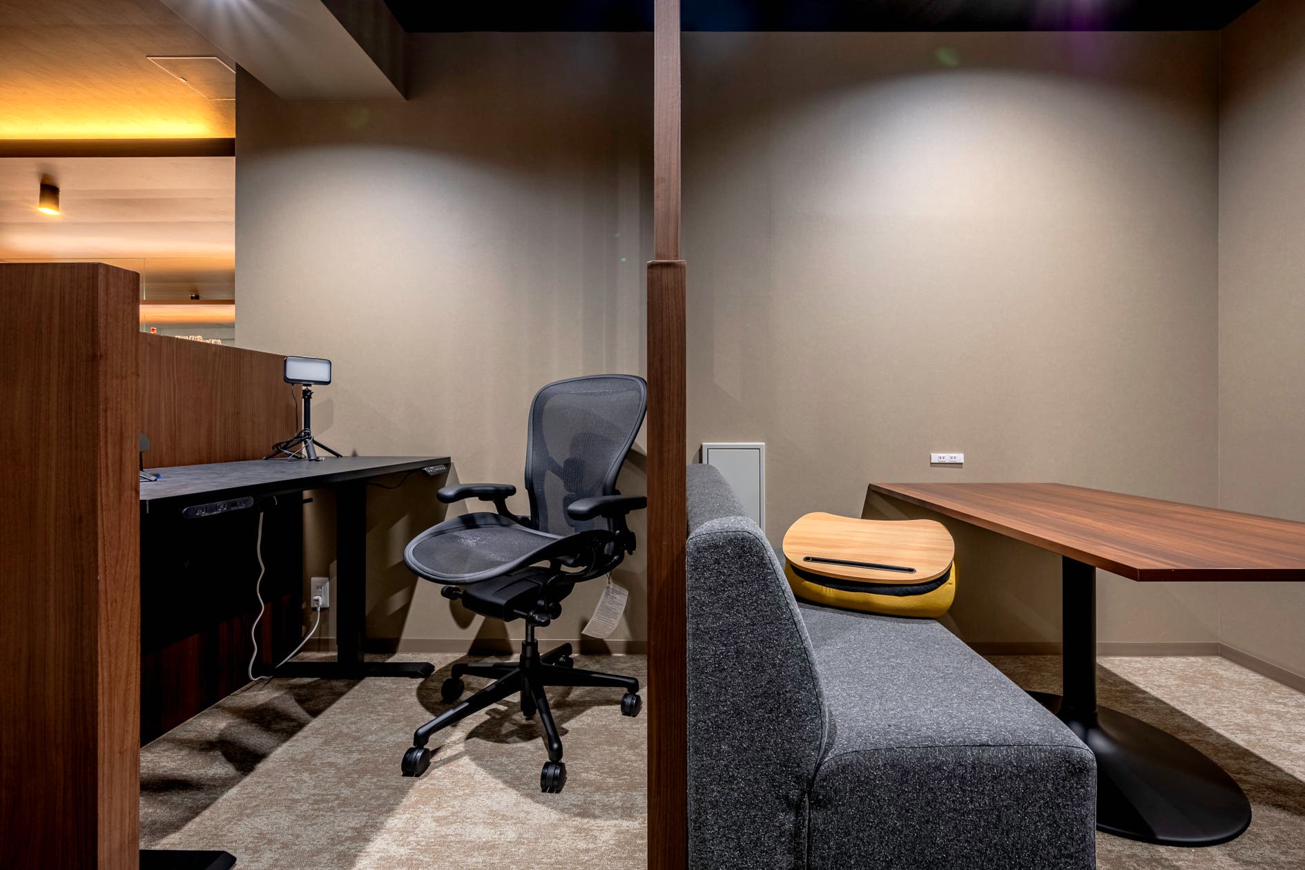 スペモ🥃クリスマス🎄住吉駅1分🚶ビジネス💻️映画鑑賞✨プロジェクター🍷バーカウンター🍺397_SpemoGYMの写真4