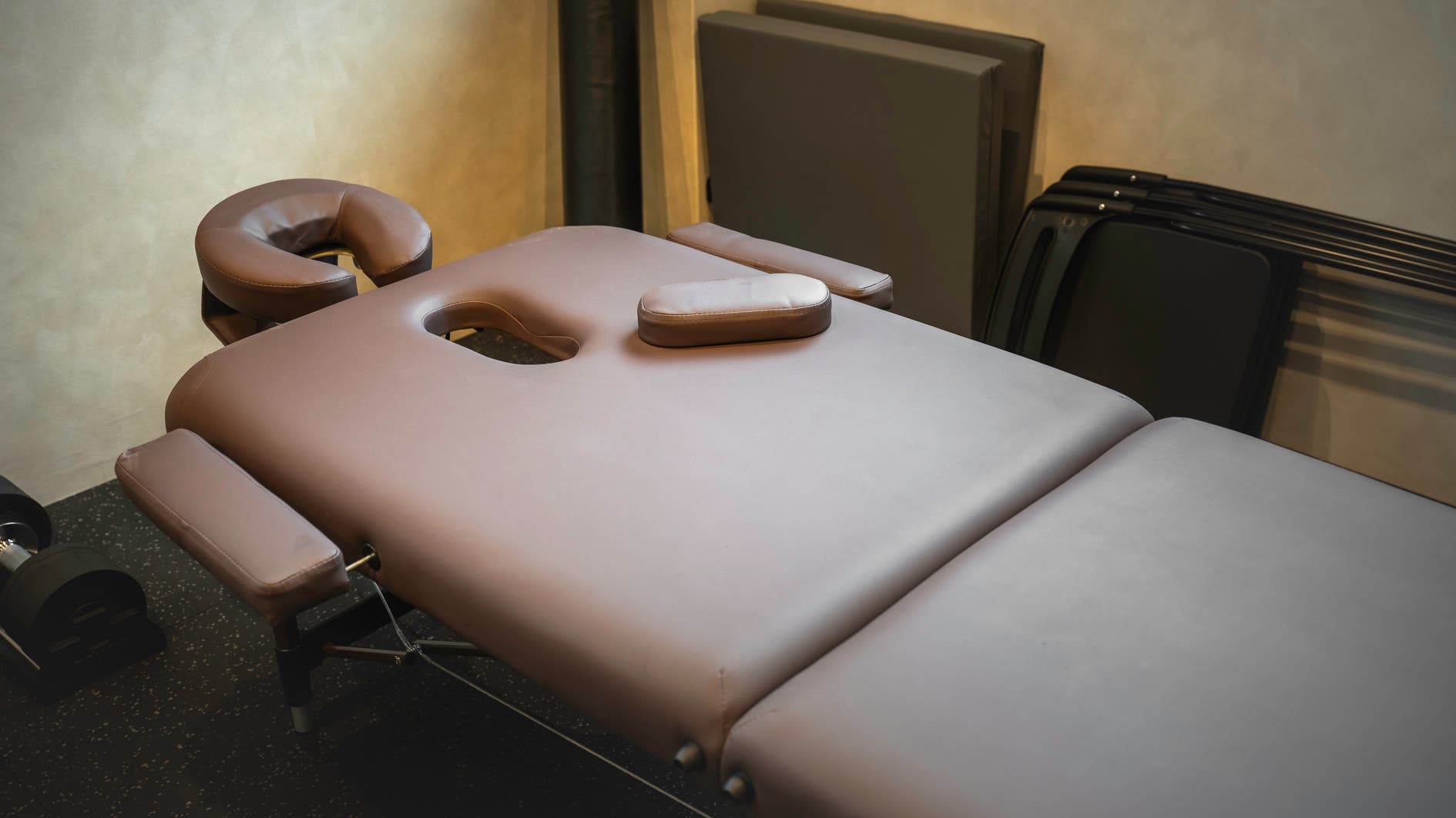 🔩施術ベッドの画像1
