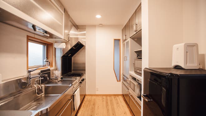 【 コモリエヌーア 】「森リビング」/ ~30人のパーティー/ 誕生日 / ママ会 / キッチン / ハウススタジオの写真3