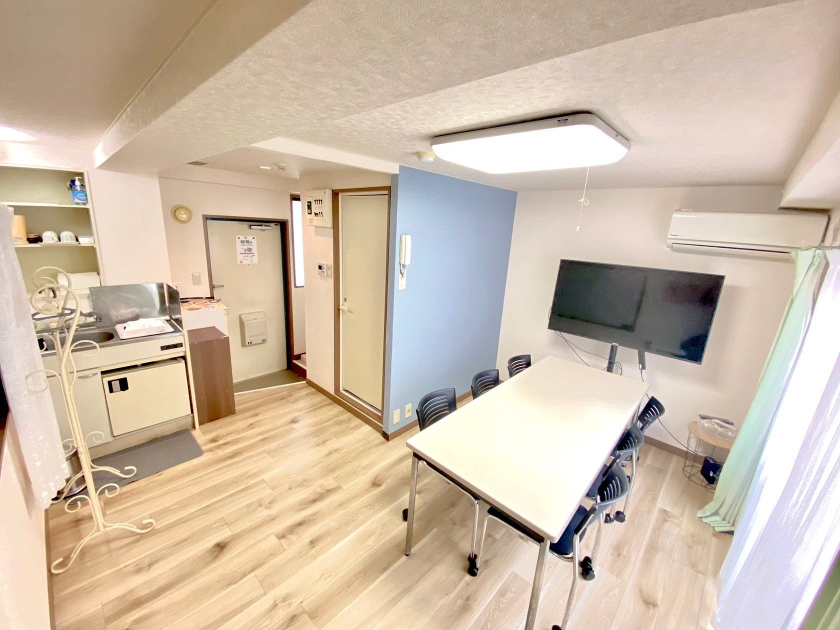 【大井町駅徒歩3分】豊強ビル完全個室 会議室（６名）49インチ４Kディスプレイ、高速WIFI、ホワイトボード、電子レンジ無料★の写真5