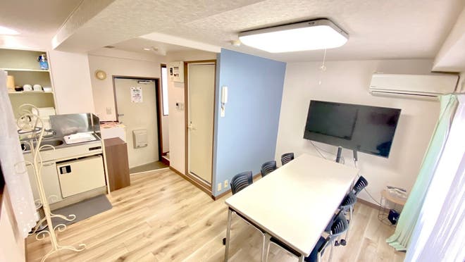 【大井町駅徒歩3分】豊強ビル完全個室 会議室(6名)49インチ4Kディスプレイ、高速WIFI、ホワイトボード、電子レンジ無料★の写真5
