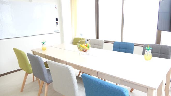 <パイナップル会議室🍍岡山駅前>【室内動画あり】ビジネス・学生応援特価 ⭐️ 駅近・窓が多くて明るいお部屋⭐️ の写真1