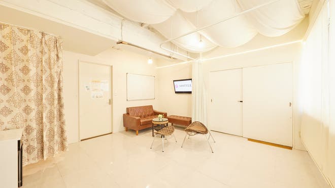 ⭐️無料サービス充実!女性に人気のナチュラルテイスト♪手元を照らすライトあり!の写真4