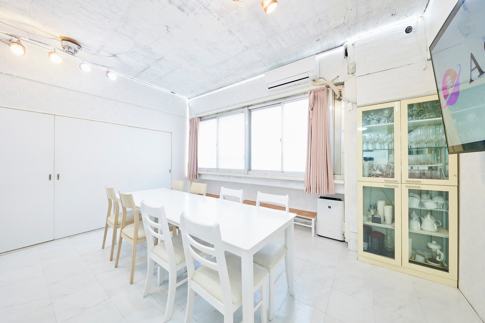 ⭐️半蔵門駅徒歩1分⭐️65型のモニター（無料）でセミナー開催やパーティーイベントなどの写真5