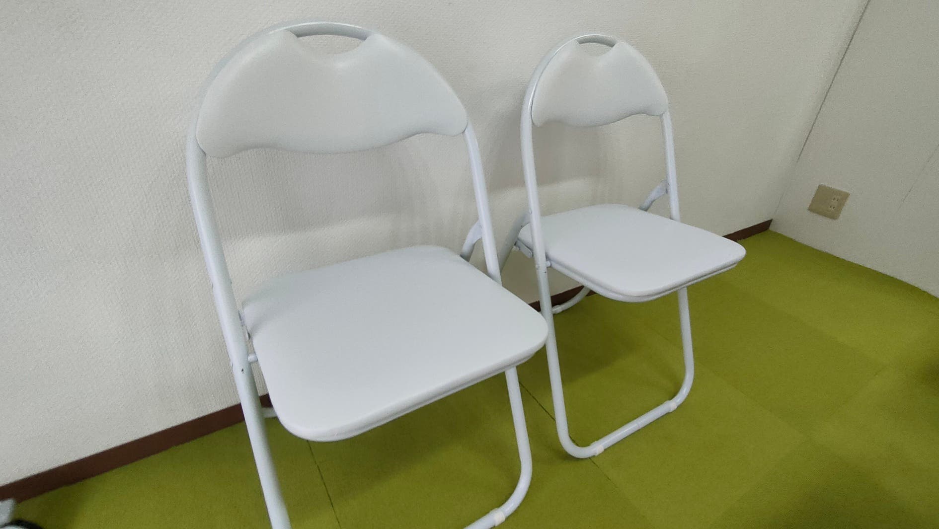 〈東カン天神〉【天神大丸エルガーラ前/定員10名】無料Wi-Fi/ビジネス/レッスン/ボードゲーム/ミートアップ/撮影収録の写真12