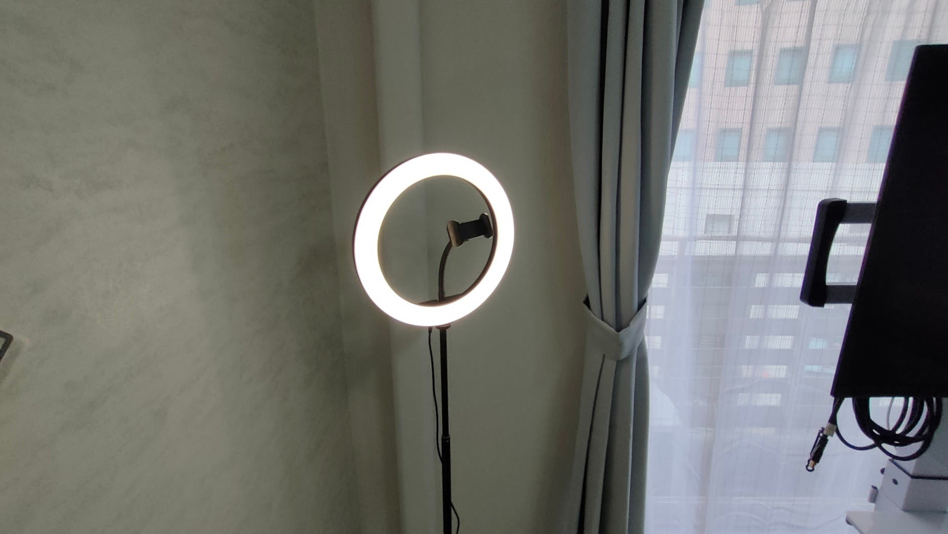 〈東カン天神〉【天神大丸エルガーラ前/定員10名】無料Wi-Fi/ビジネス/レッスン/ボードゲーム/ミートアップ/撮影収録の写真13