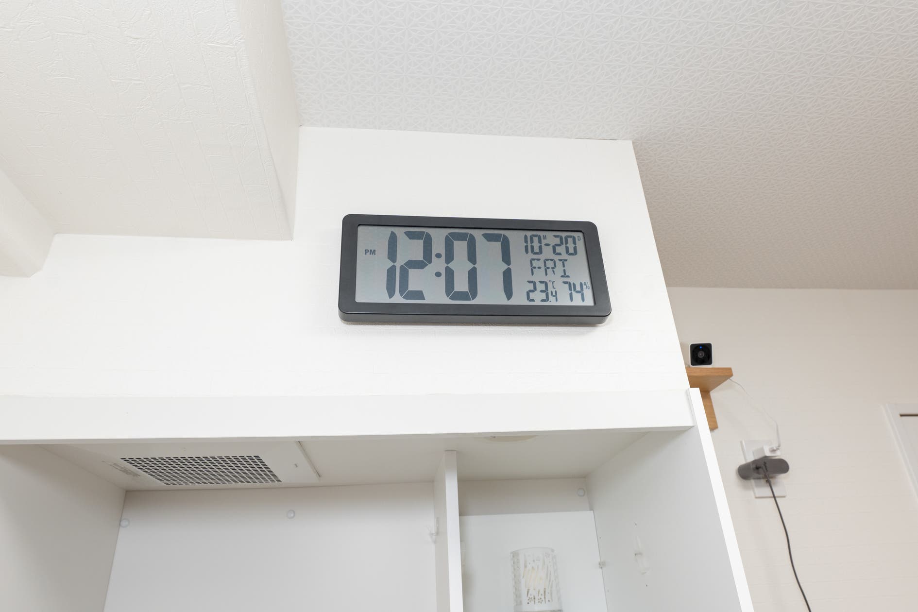 【渋谷駅3分】12席、光回線高速WiFi、モニター・ホワイトボード完備☆1日1回スタッフ完全清掃の会議室の写真20