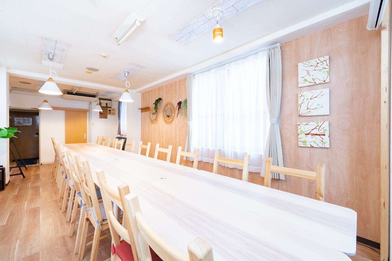 &lt;AEB&gt;最大20名🆗光回線📶120インチ大画面あり🎬パーティ・ビジネスにも★ホワイトボード・モニターありの写真8