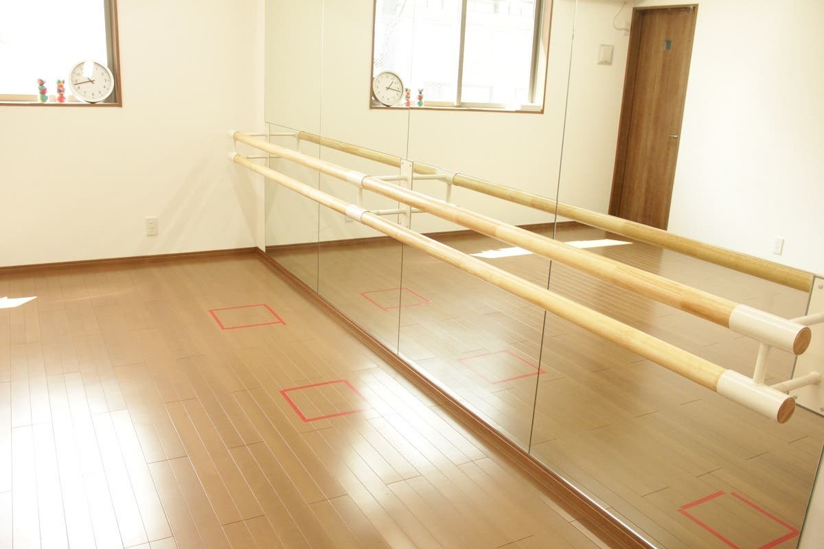 【二子玉川スタジオ】二子玉川駅から徒歩8分！会議/レッスン/お茶会/交流/勉強/ワークショップの写真1