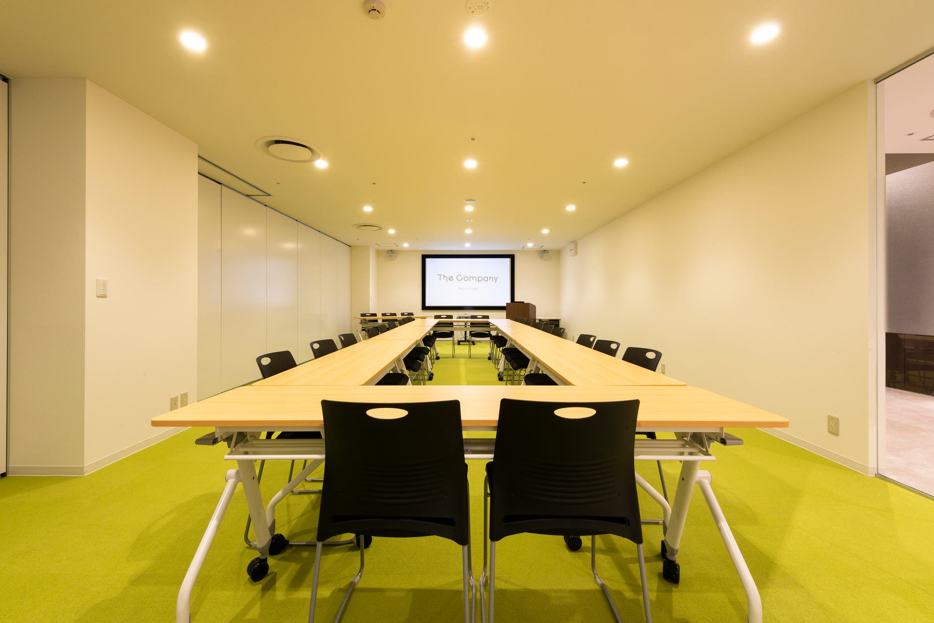 🌟割引キャンペーン中🌟【地下鉄天神駅徒歩3分】地下街直結！8階(49.1㎡)／スクール形式最大36名／飲食可能／Wi-Fi無料の写真4