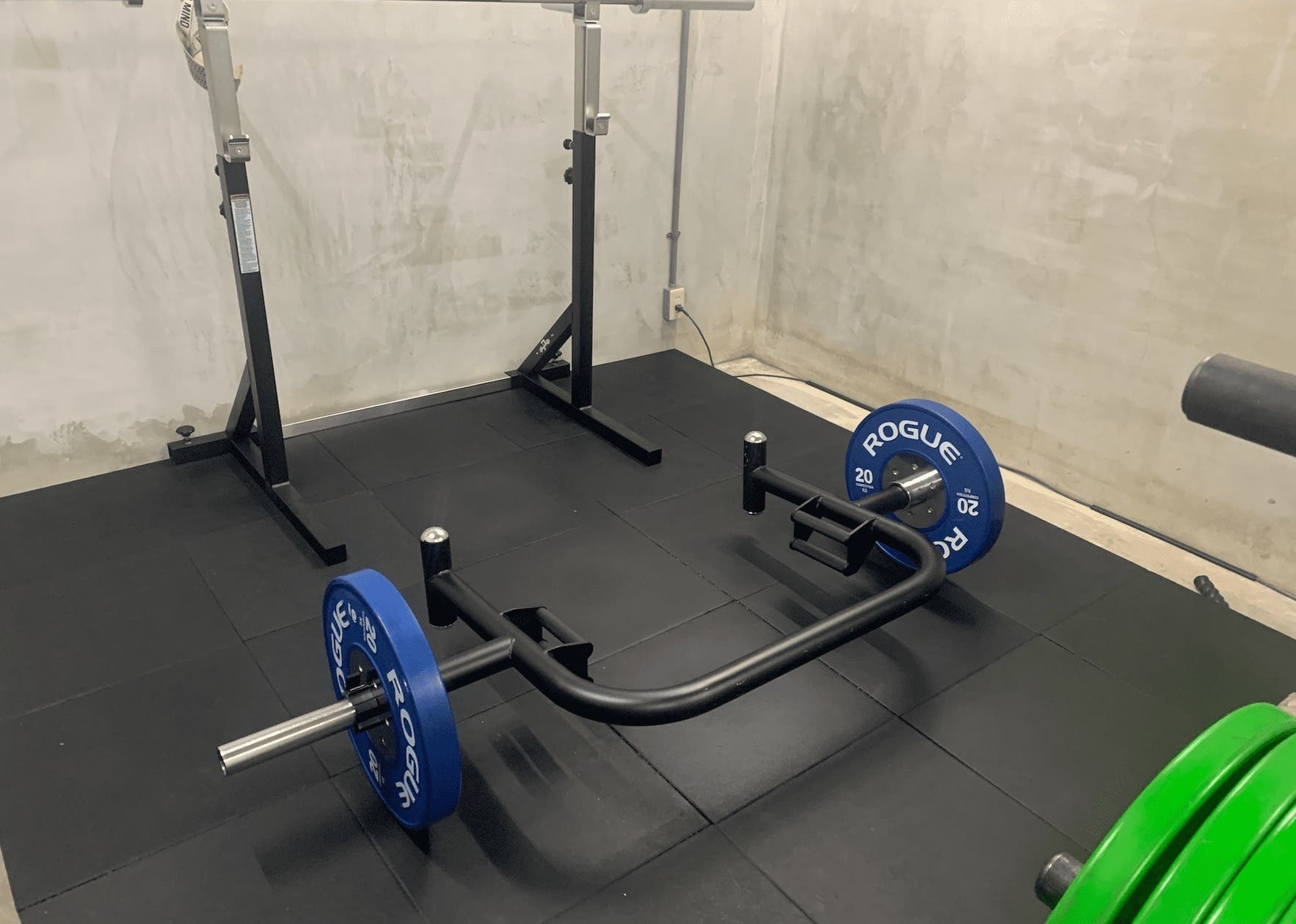 【2名まで】駒込駅徒歩6分の④ウエイトリフティングスペースの写真6