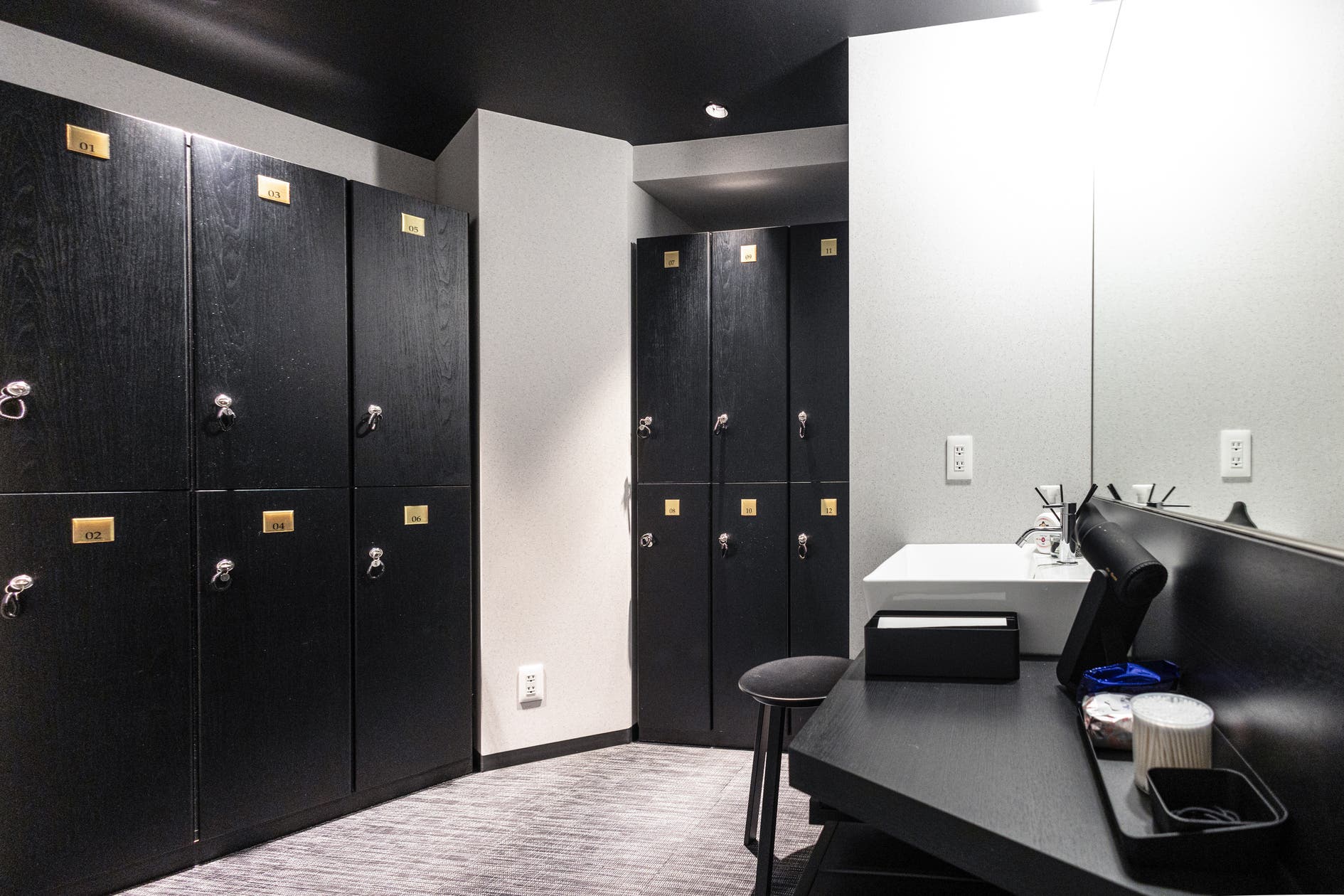 11種類のマシンを完備！渋谷駅【徒歩4分】＆天井高３m超｜上質でラグジュアリーな極上空間の写真13