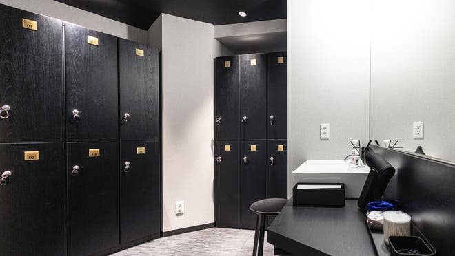 11種類のマシンを完備!渋谷駅【徒歩4分】&天井高3m超|上質でラグジュアリーな極上空間の写真13