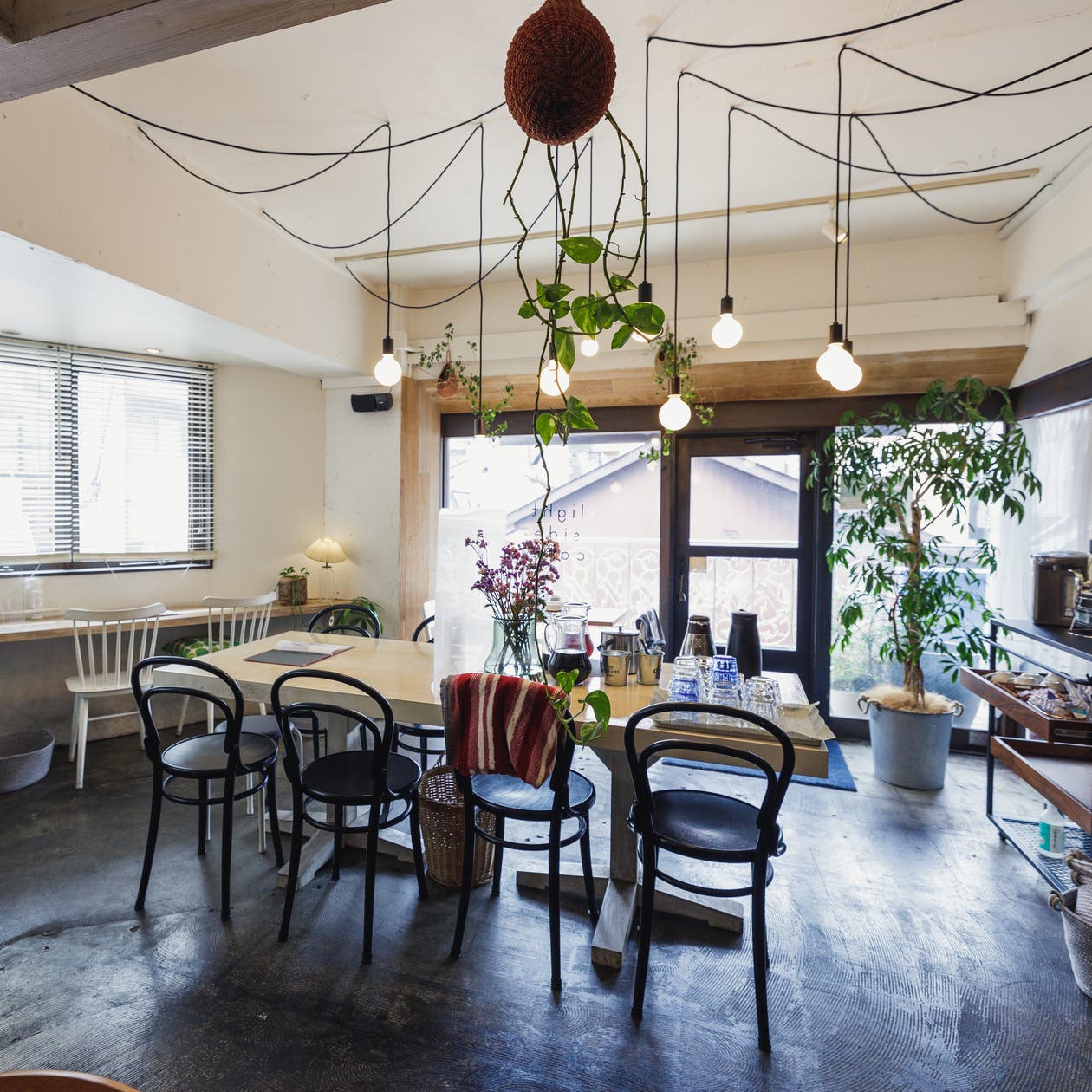 高円寺のお洒落なカフェレストランの写真7