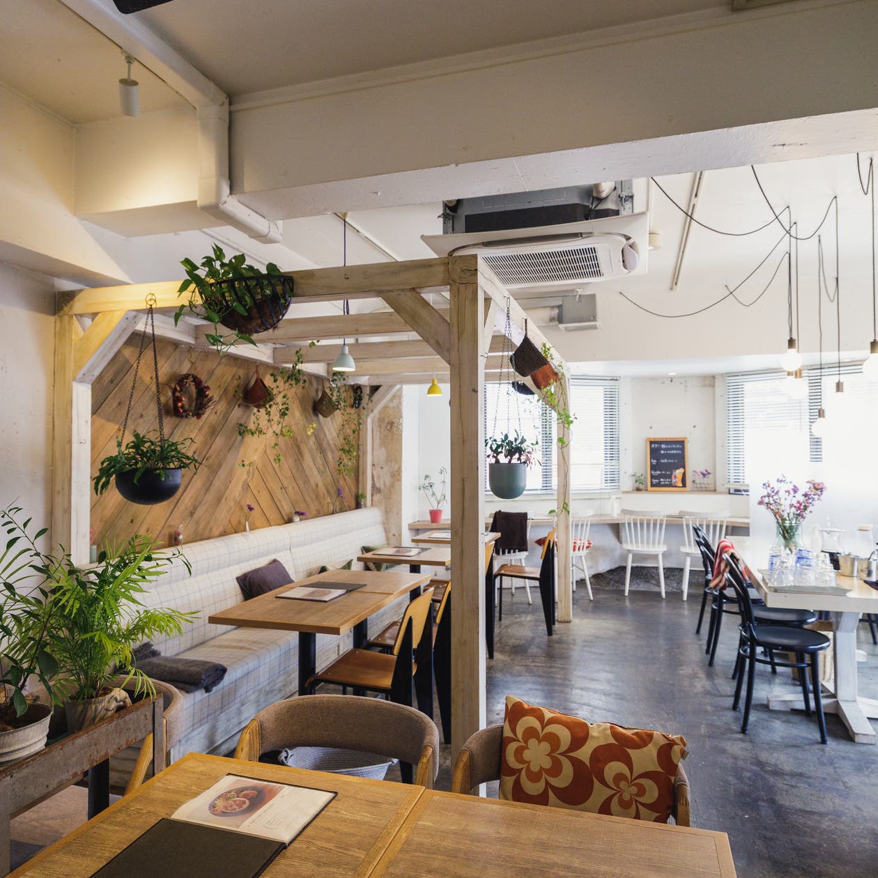 高円寺のお洒落なカフェレストランの写真8