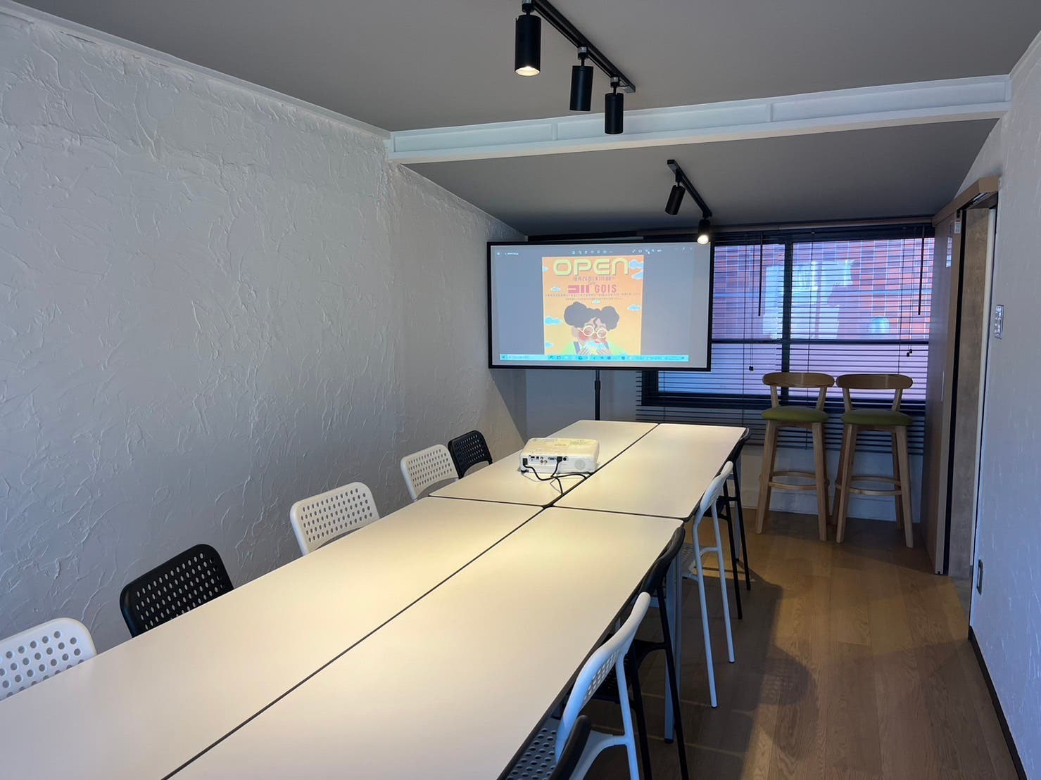 カフェ２階のレンタルスペース　地下鉄東西線 南郷13丁目駅 3番出口徒歩1分の写真8
