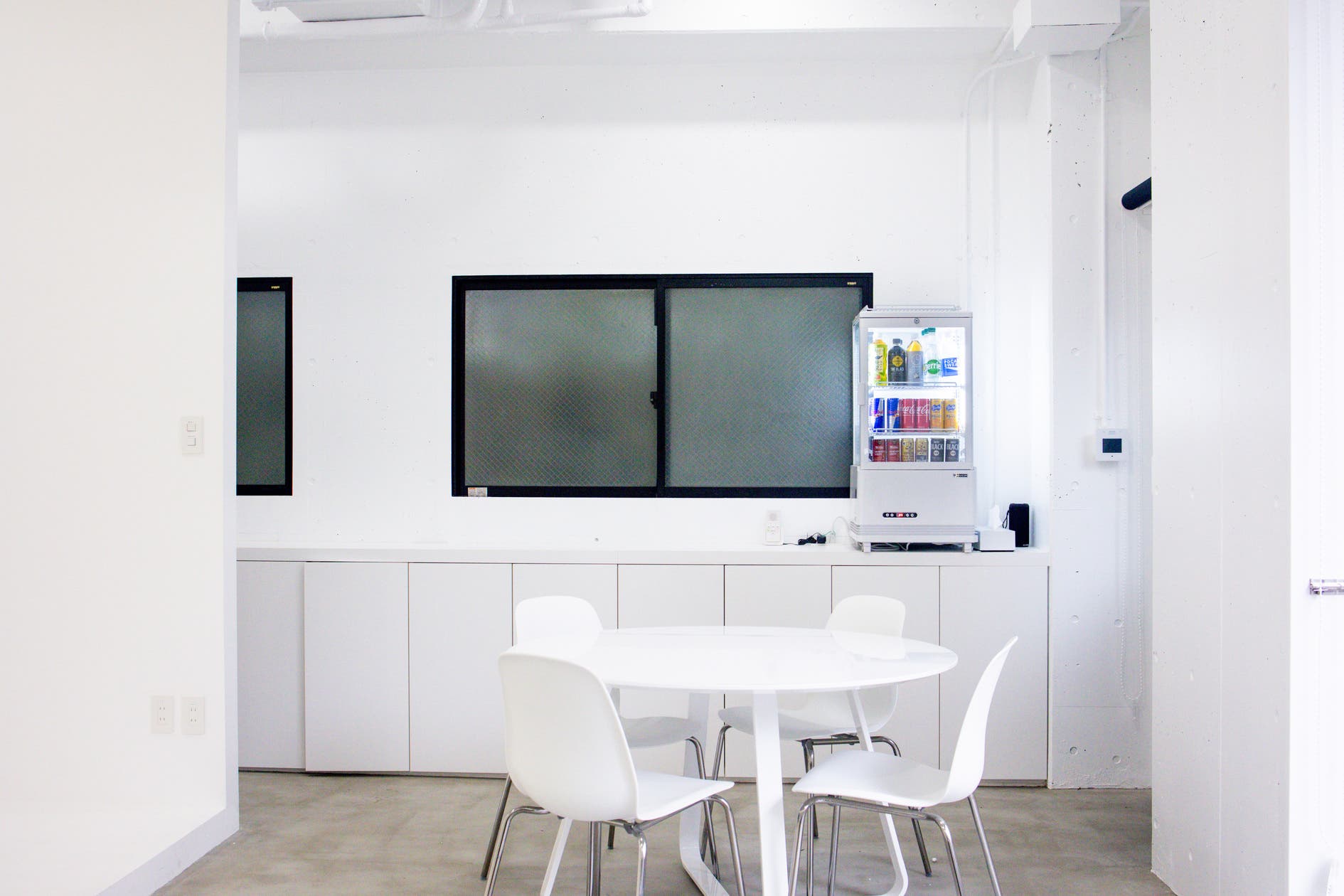 茗荷谷駅から徒歩7分/池袋駅から2駅◎ 機材も豊富に取り揃えている白ホリスタジオです。の写真9