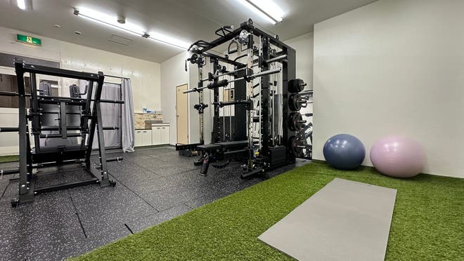 レッグプレス、スミスマシン完備!大山駅3分池袋駅8分!広々完全個室!パーソナルにの写真5