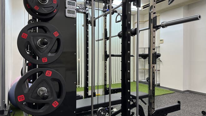 レッグプレス、スミスマシン完備!大山駅3分池袋駅8分!広々完全個室!パーソナルにの写真12