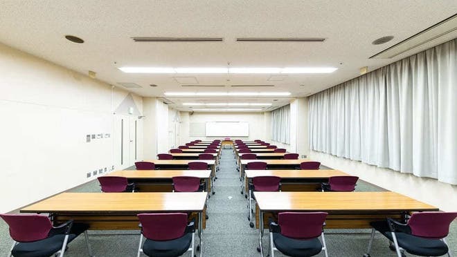 邦和セミナープラザ 研修室 No.1【港区役所駅徒歩3分!スクール54名・ロの字42名利用可能な会議室】の写真1