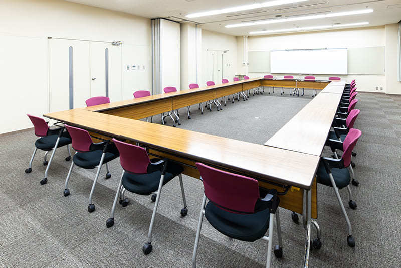 邦和セミナープラザ 研修室 No.3【港区役所駅徒歩3分！スクール42名・ロの字36名利用可能な会議室】の写真2