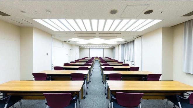 邦和セミナープラザ 研修室 No.5【港区役所駅徒歩3分!スクール66名・ロの字48名利用可能な会議室】の写真1