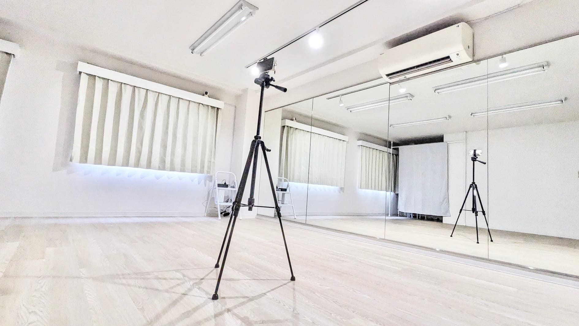 ⭐️東日本駅徒歩3分⭐ ヨガ･ピラティス･撮影・ダンス等| 37㎡ | 縦180cm×幅510cmの大型鏡完備の写真14