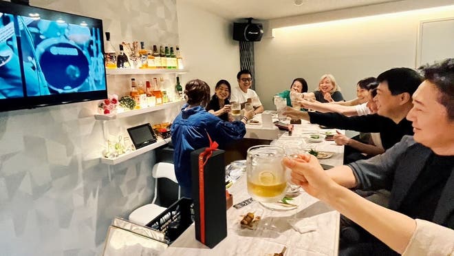 【新宿から電車で10分!】荻窪駅1分★カラオケBAR♬リピート多数!!白くて綺麗な内装で高級感がありピカピカです✨の写真6