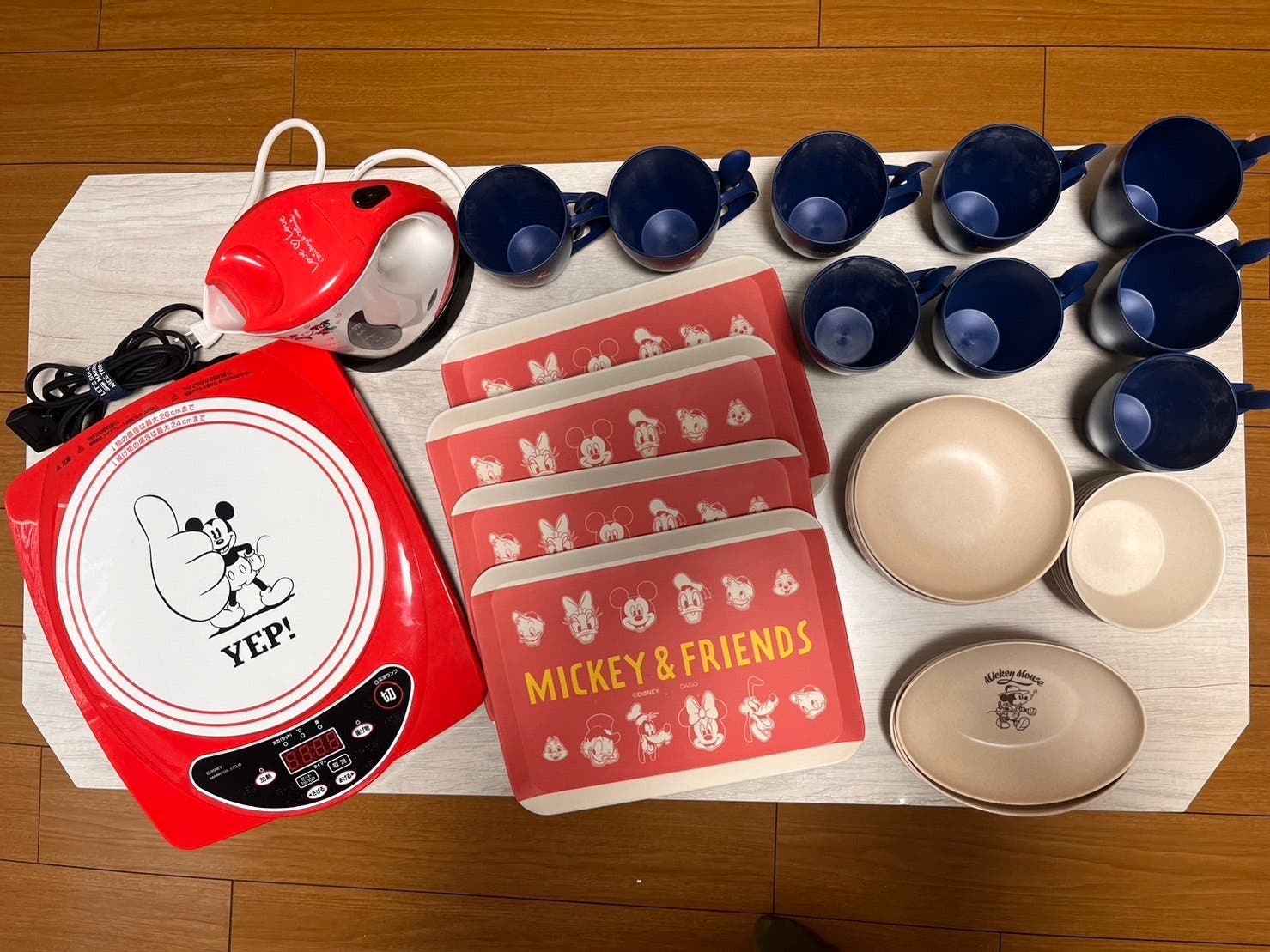 オープニング特別価格✨1650▶️777円/時間✨元町駅徒歩3分🚃50型TV📺映画鑑賞、ゲーム、テレワーク、ママ会🕺推し活の写真19