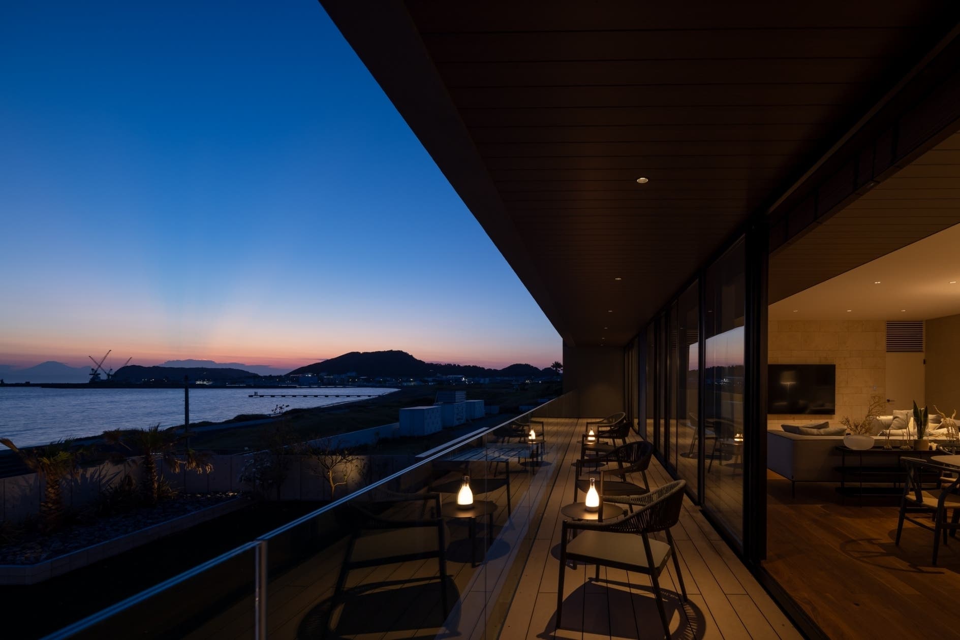 【プール！サウナ！岩盤浴にカラオケ！超豪華設備を揃えた大型別荘でひとときを】の写真5