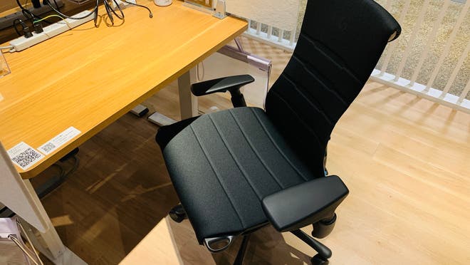 🌟定価20万円の高級チェア席🌟【新宿駅徒歩3分|コワーキングスペース|12(W)】無料Wi-Fi/電源/31.5inモニターの写真1