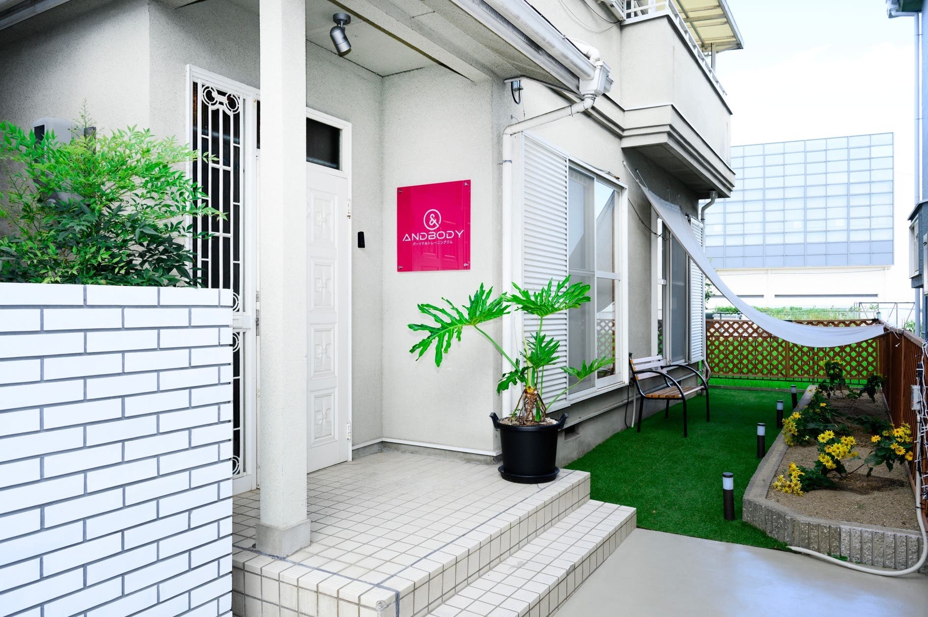 戸建てを改装したレンタルジムの写真5