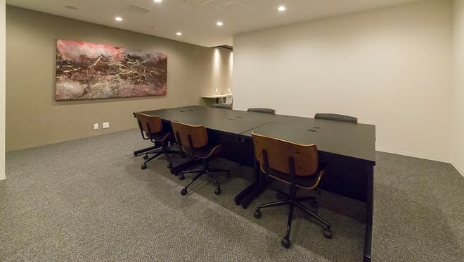 小会議室 1~8名にピッタリ!集会や打ち合わせにの写真1