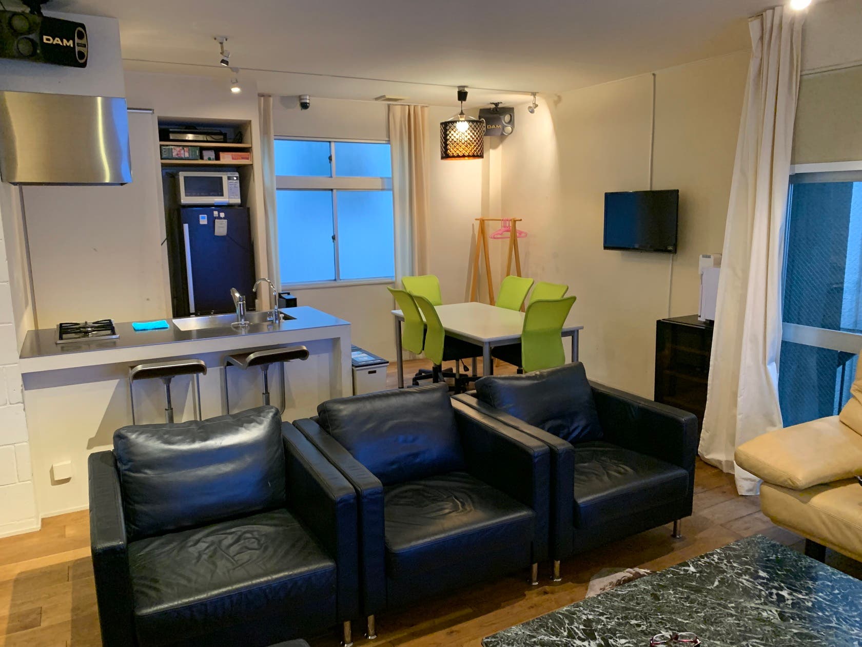 都営新宿線と半蔵門線の住吉駅から徒歩2分のカラオケ付きのレンタルスペースの写真5