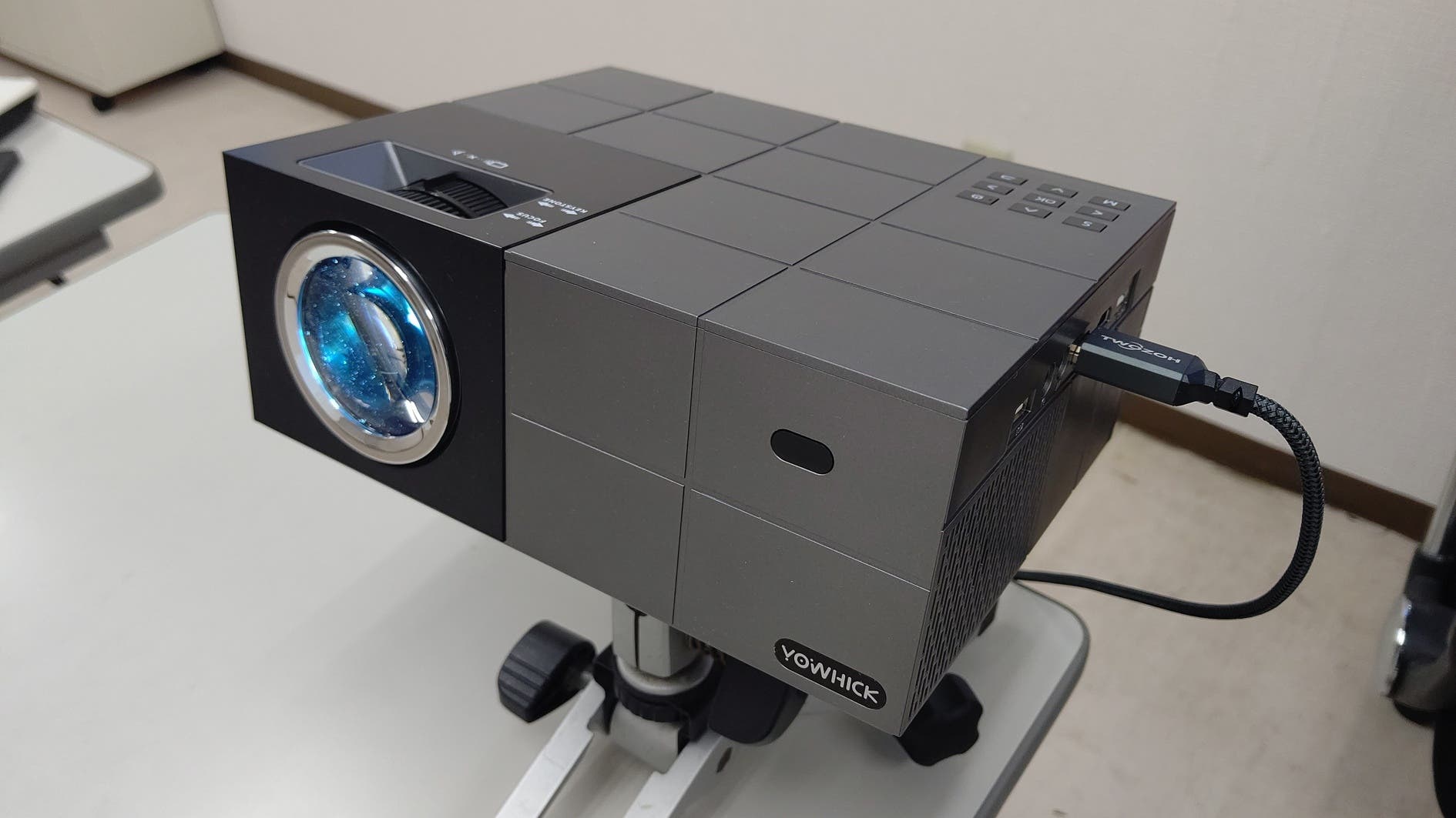 YOWHICK  プロジェクタの画像1