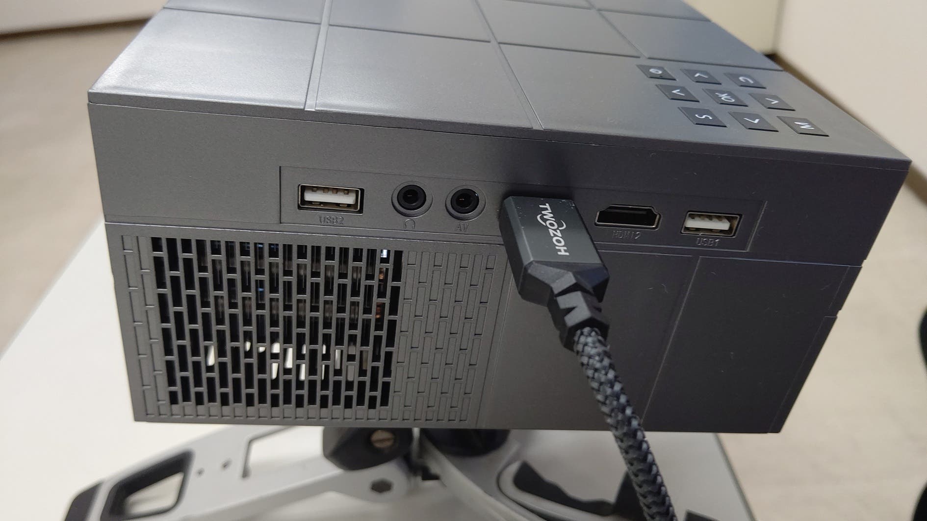 YOWHICK  プロジェクタの画像2