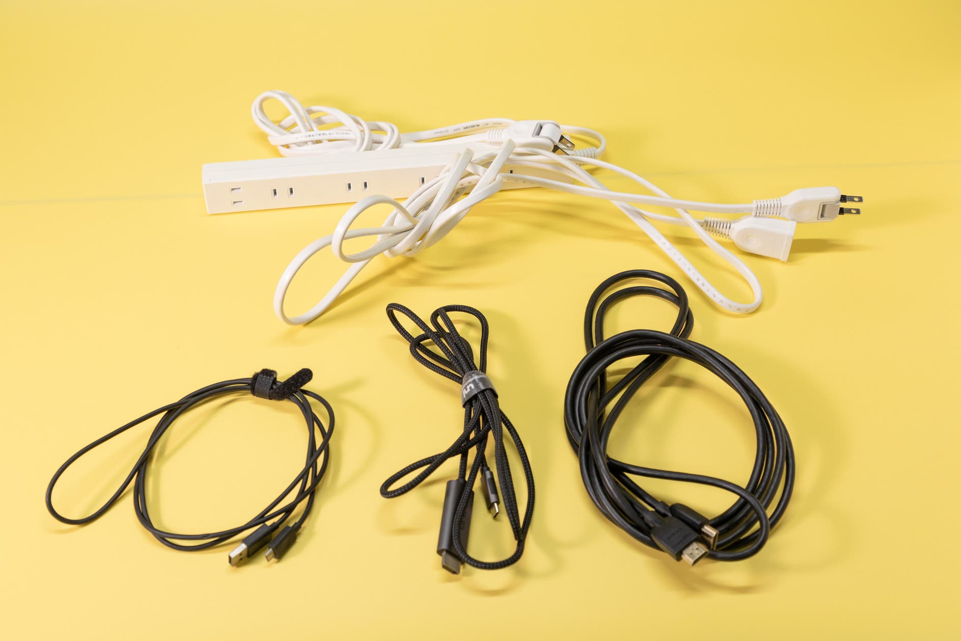 【リモートベースroom7】⚡️モノトーンな壁の５人用会議室⚡️コンパクトな本格撮影ブース⚡️物撮り・商品撮影などにの写真15