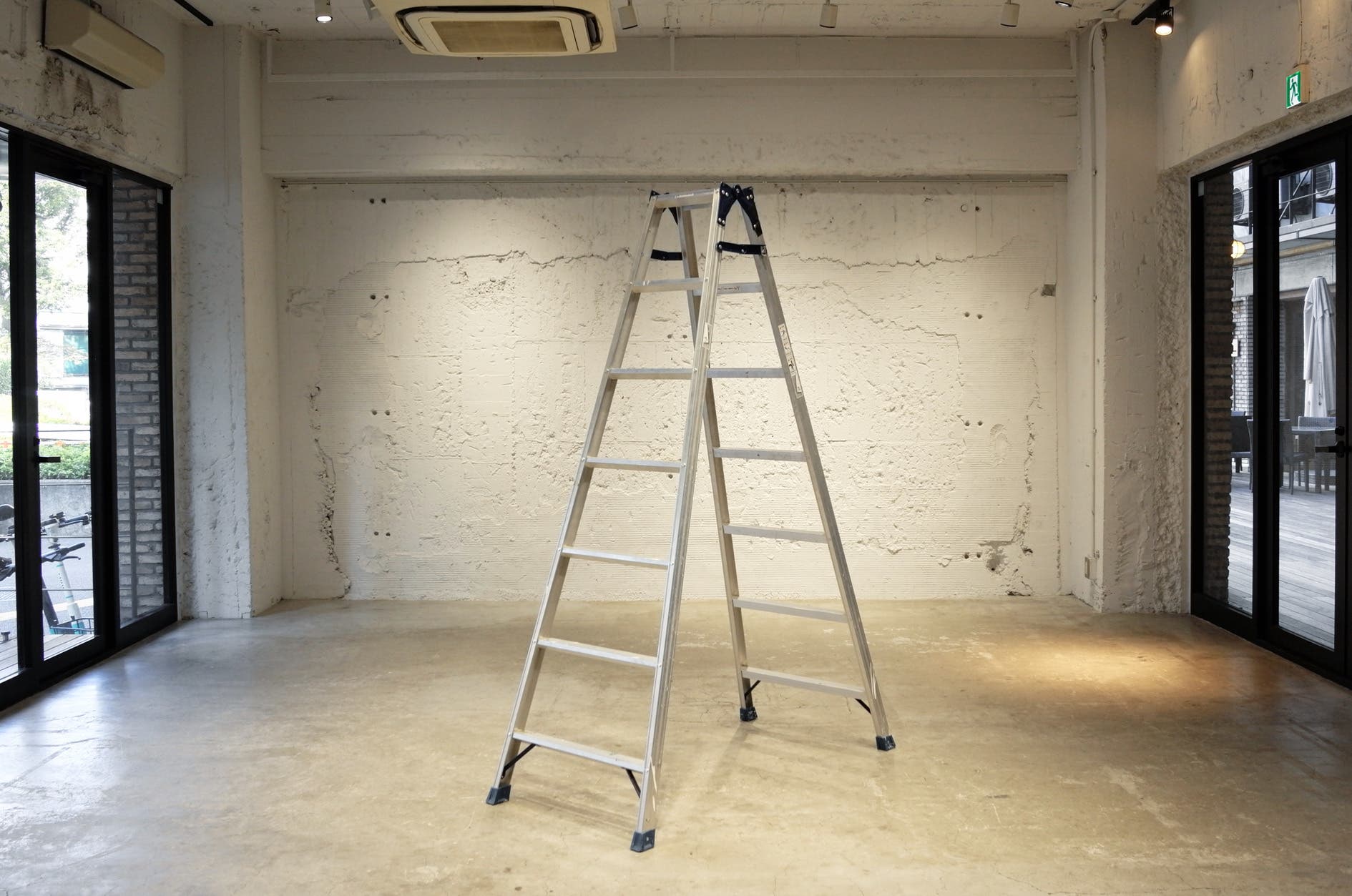 【明治神宮前駅6分】明治通り沿い角 路面1F ポップアップ、展示会、ギャラリーなど様々なイベントに最適なレンタルスペースの写真17