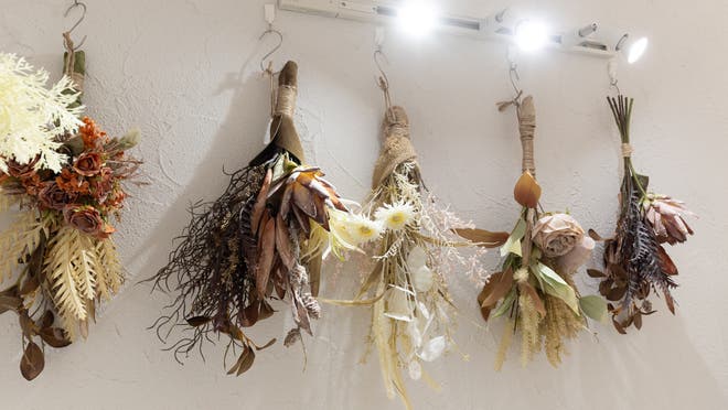 満月のグラデーションと超大型ドライフラワー造形|一日中自然光が降り注ぐ本格撮影スタジオ|大型バルコニー有の写真23