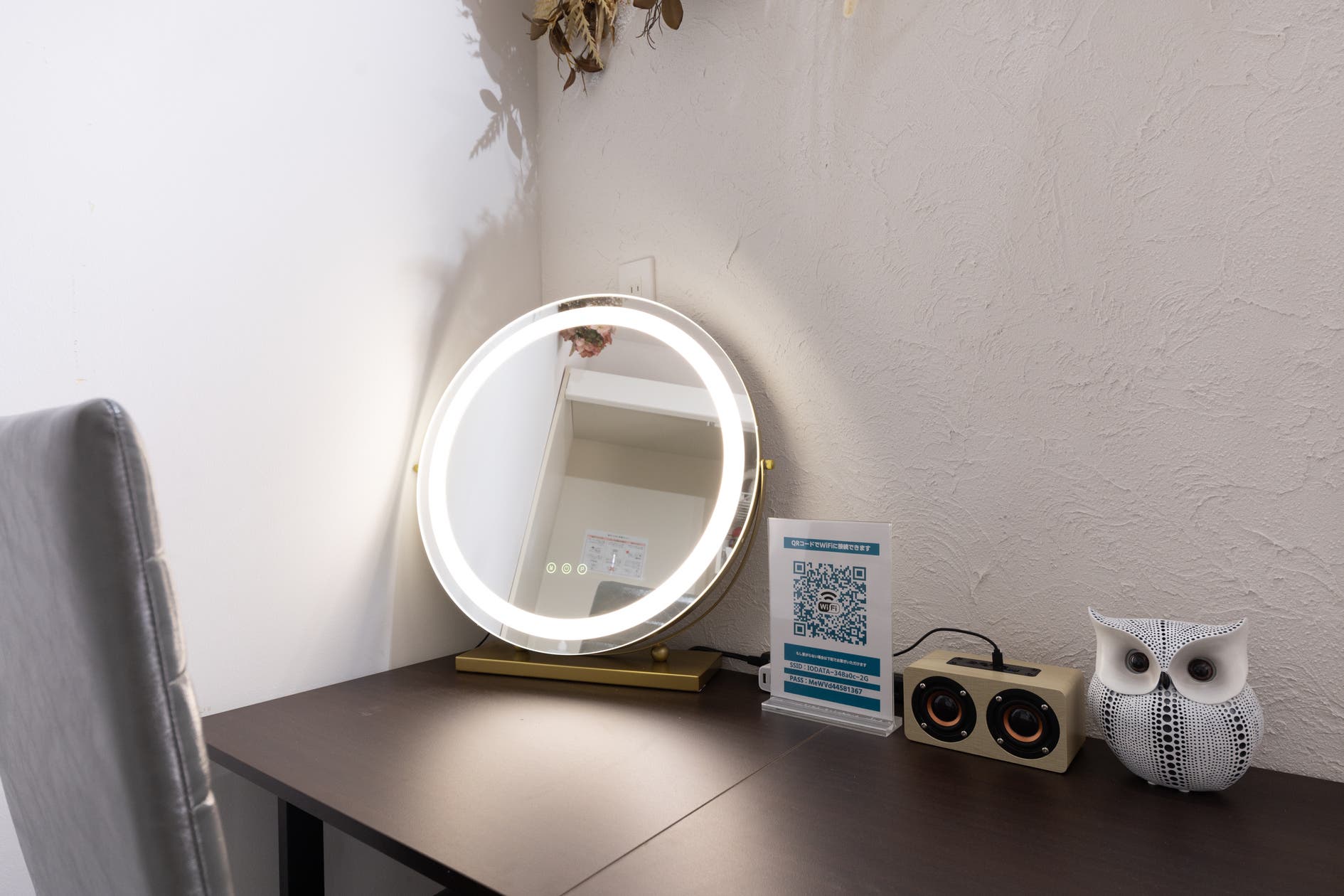 満月のグラデーションと超大型ドライフラワー造形｜一日中自然光が降り注ぐ本格撮影スタジオ｜大型バルコニー有の写真24