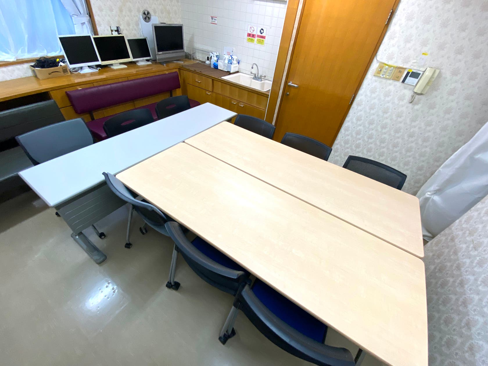 ＜高円寺会議室とロビーラウンジ＞2室利用可⭕️Wi-Fi📶セミナー/ボードゲーム/在宅W/ランチ女子会/撮影/ズーム面談の写真7