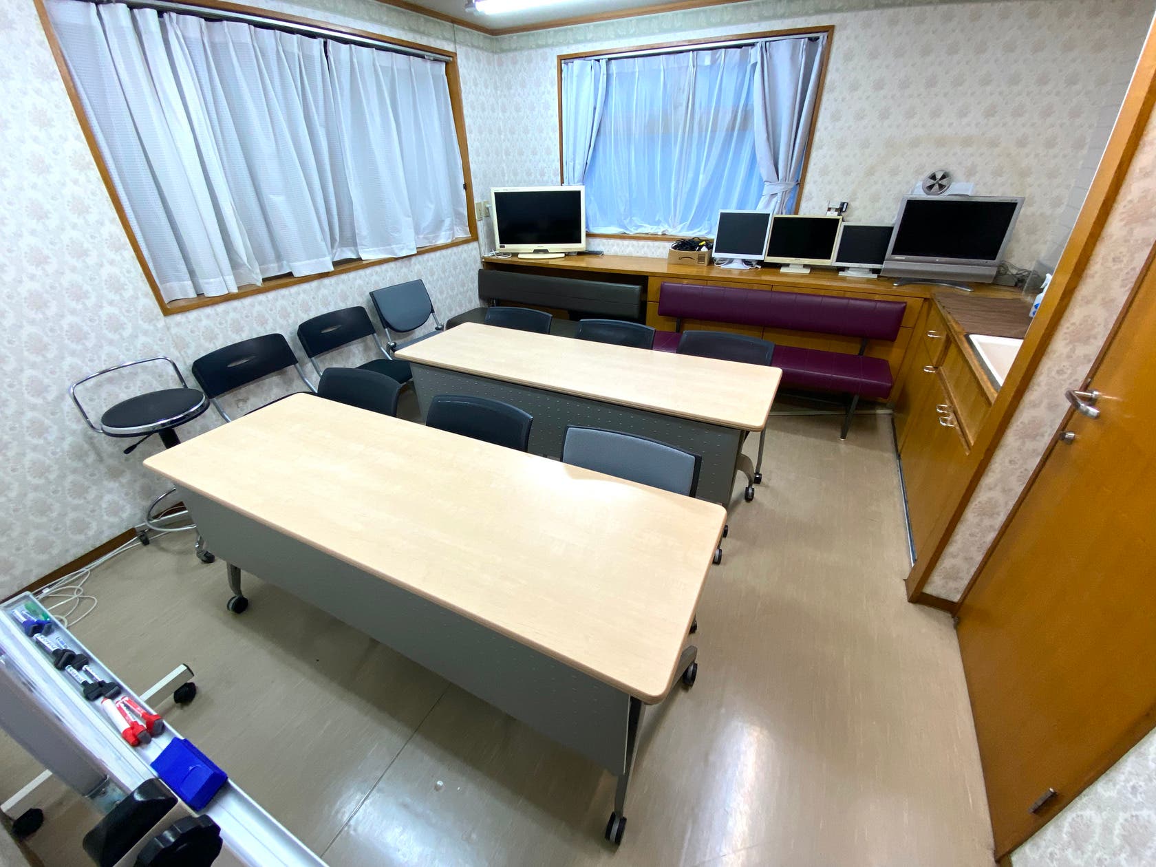 ＜高円寺会議室とロビーラウンジ＞2室利用可⭕️Wi-Fi📶セミナー/ボードゲーム/在宅W/ランチ女子会/撮影/ズーム面談の写真11