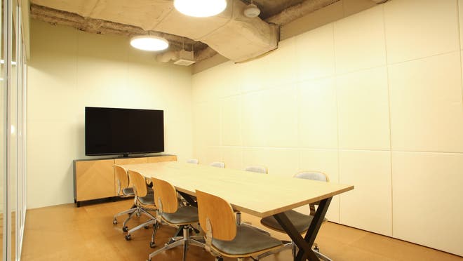 【assemble長岡会議室△サンカク】1名~最大定員8名◆長岡駅徒歩6分!提携有料駐車場有!商談、打合せ、WEB会議他利用可!の写真1