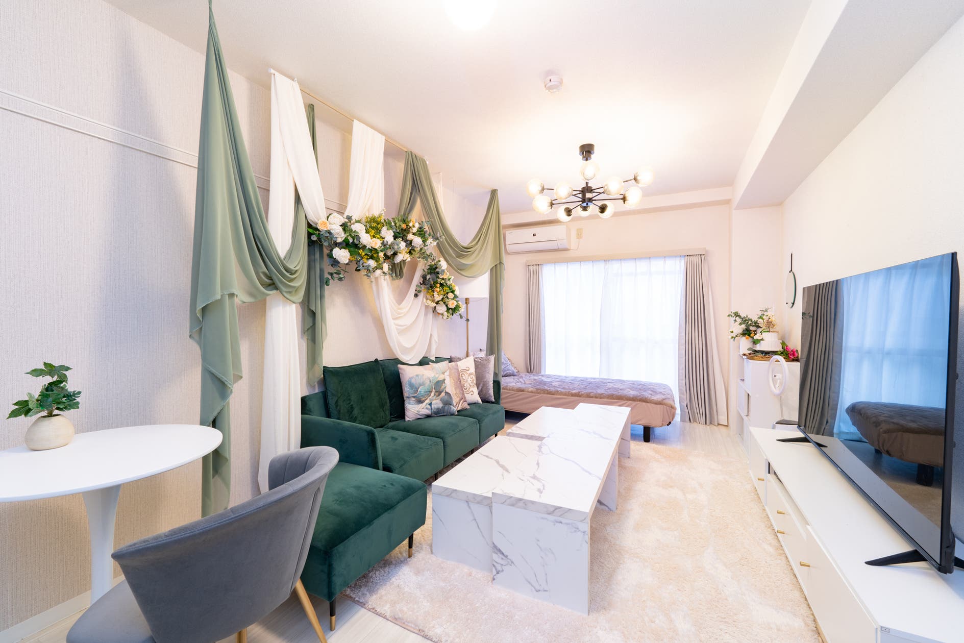 心斎橋にOPEN💚駅徒歩4分🫶最大12名🙆‍♀️大画面65㌅TV🤍推し活応援🍀撮影会📸パーティー🥂女子会🎀Ameri心斎橋💕の写真7