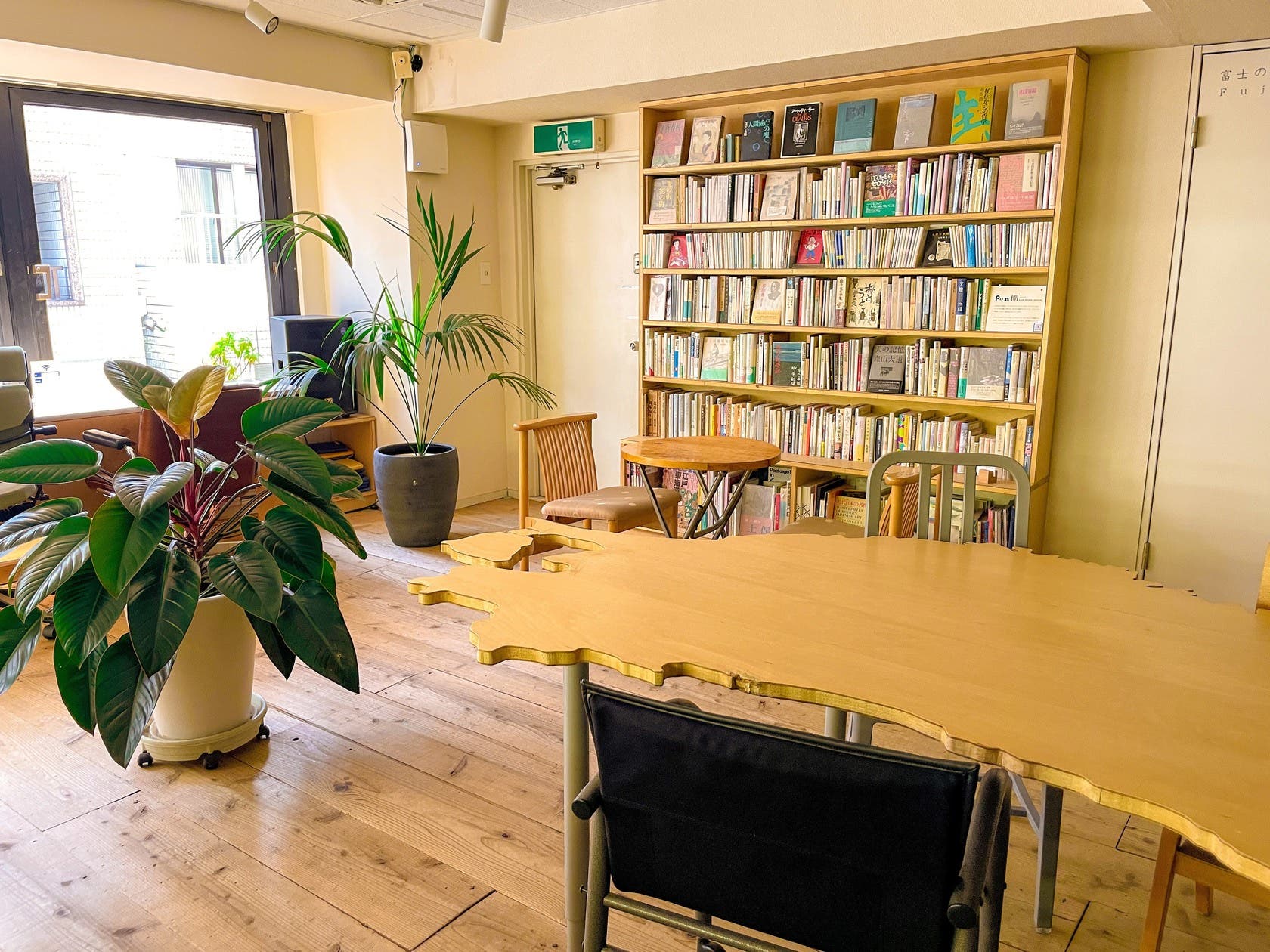 【JR新宿徒歩6分】日本列島型のテーブルがあるスペースでイベントや会議を！の写真4